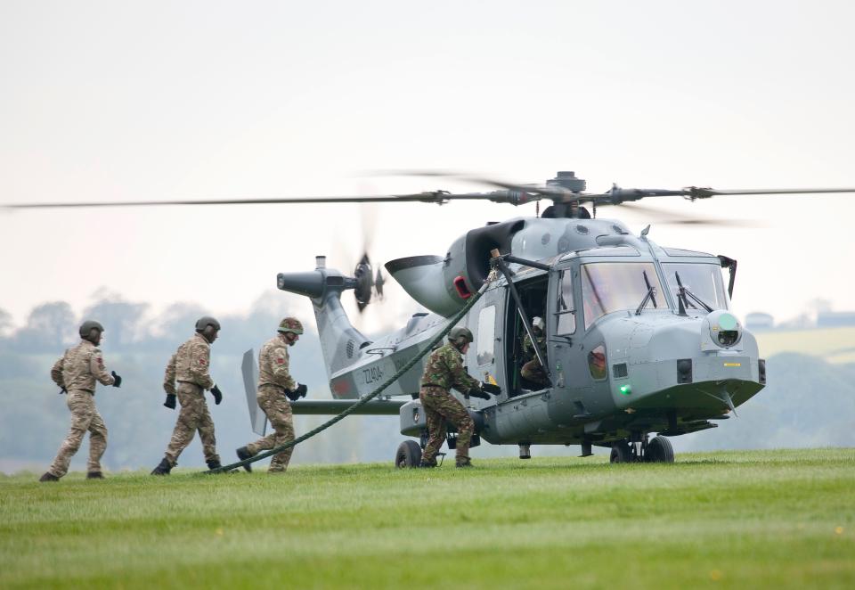 AW159 - Military Helicopters | Leonardo - Helicopters